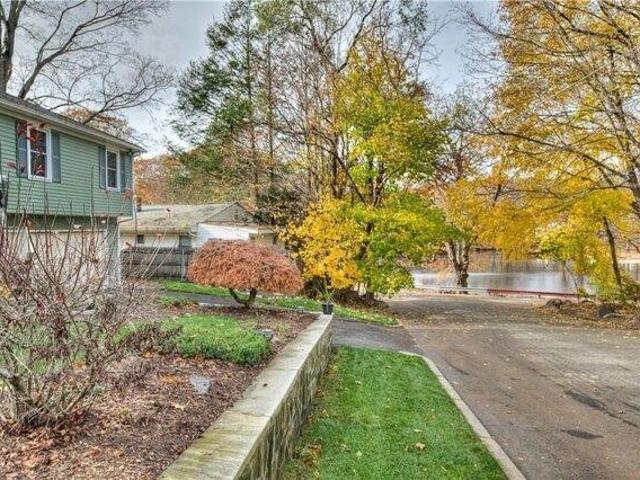 house with 3 bedroom, Cranston RI DS103069635
