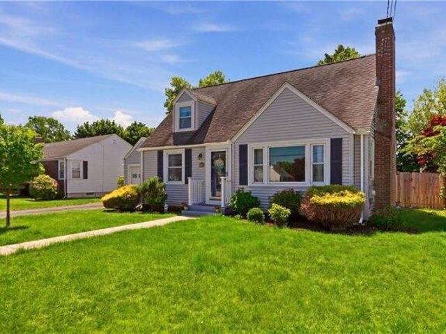 house with 3 bedroom, Cranston RI DS103016381