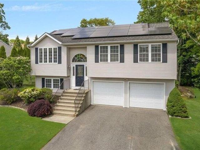 house with 3 bedroom, Cranston RI DS103250306