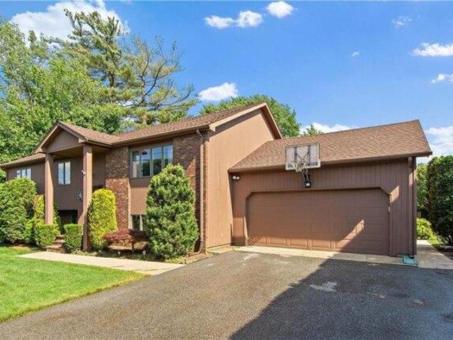 house with 3 bedroom, Cranston RI DS103437835