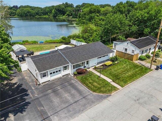 house with 3 bedroom, Cranston RI DS103853098