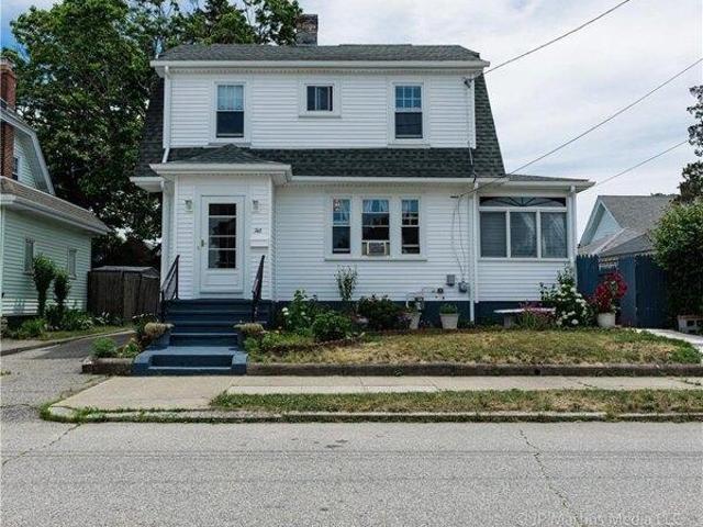house with 3 bedroom, Cranston RI DS103929402
