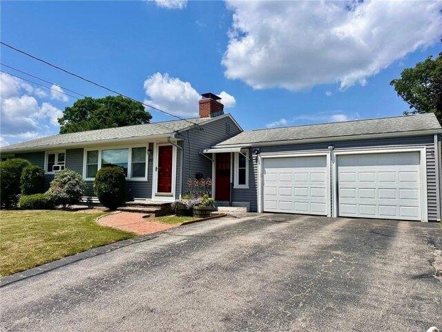 house with 3 bedroom, Cranston RI DS104075046