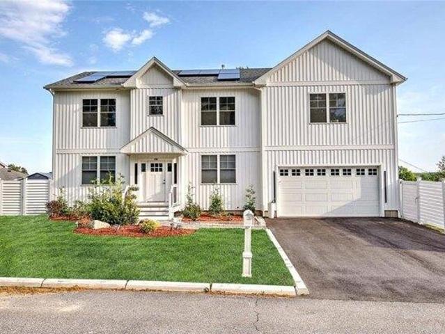house with 3 bedroom, Cranston RI DS104008591