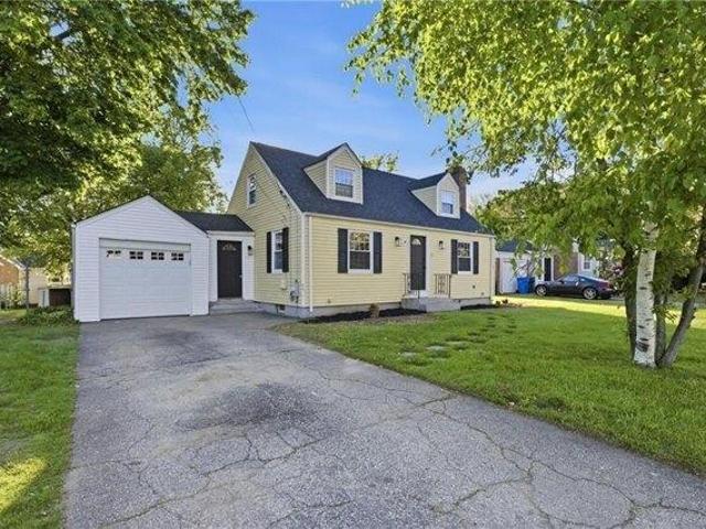house with 3 bedroom, Cranston RI DS104440621