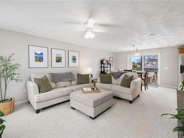 house with 3 bedroom, Cranston RI ES103037783