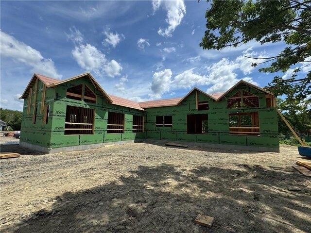 house with 3 bedroom, Cranston RI ES103188184