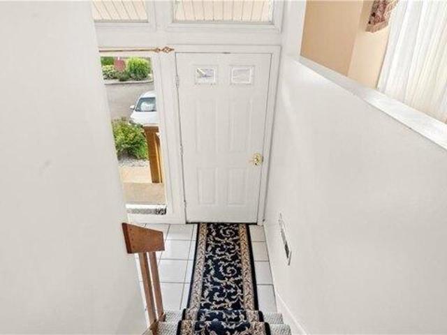house with 3 bedroom, Cranston RI ES104835260