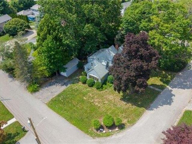 house with 3 bedroom, Cranston RI ES104836174