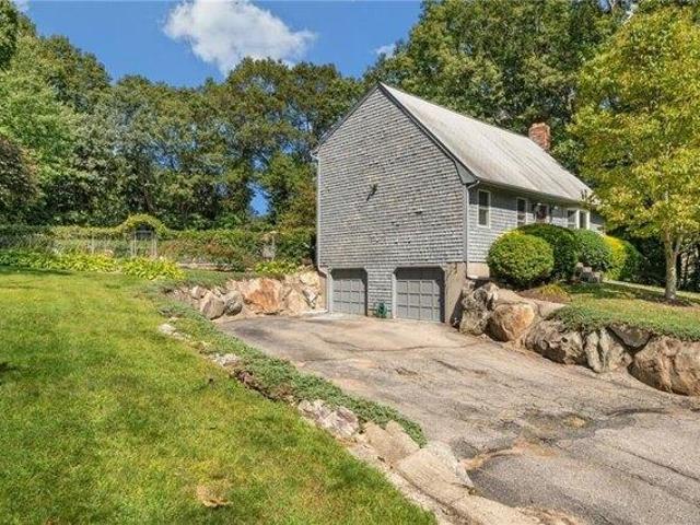 house with 3 bedroom, Cranston RI ES105080634