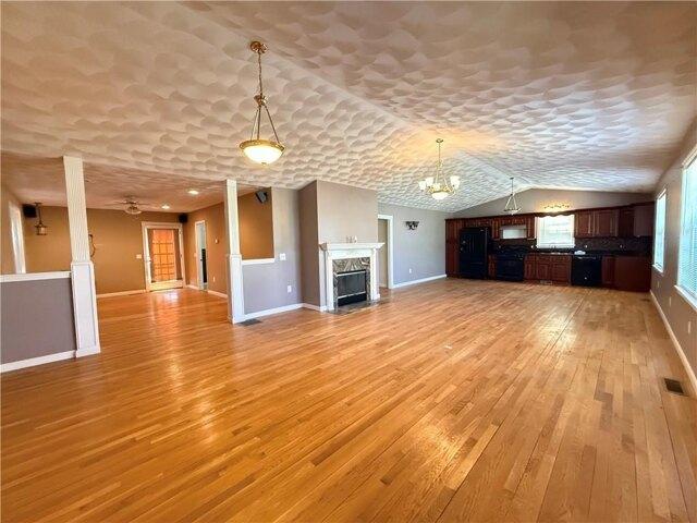 house with 3 bedroom, Cranston RI ES105080851