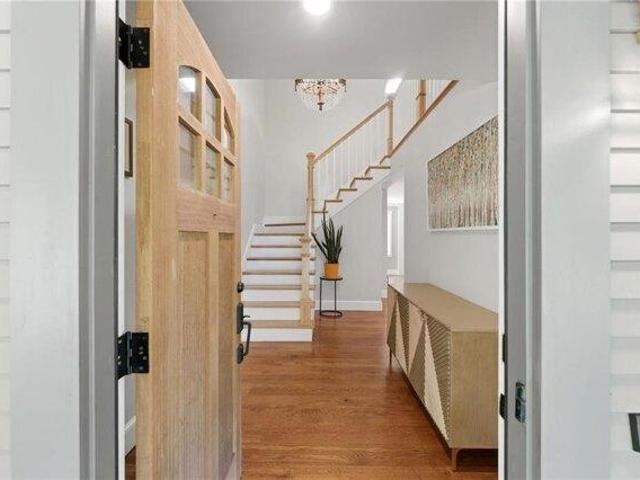 house with 3 bedroom, Cranston RI ES105095932