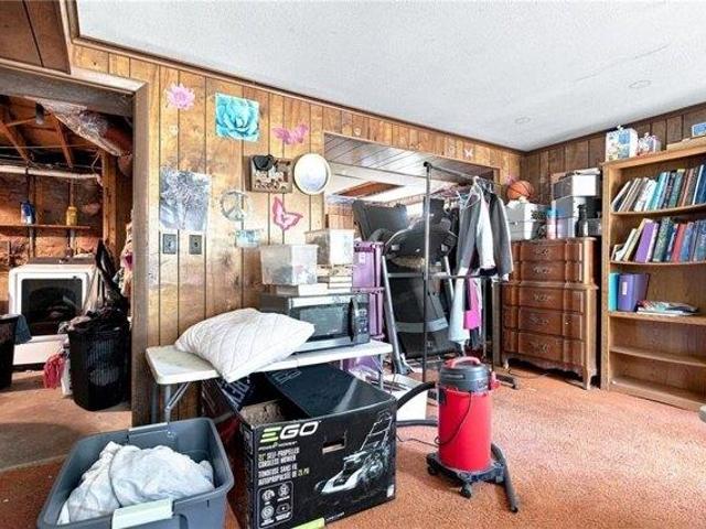 house with 3 bedroom, Cranston RI ES105143578