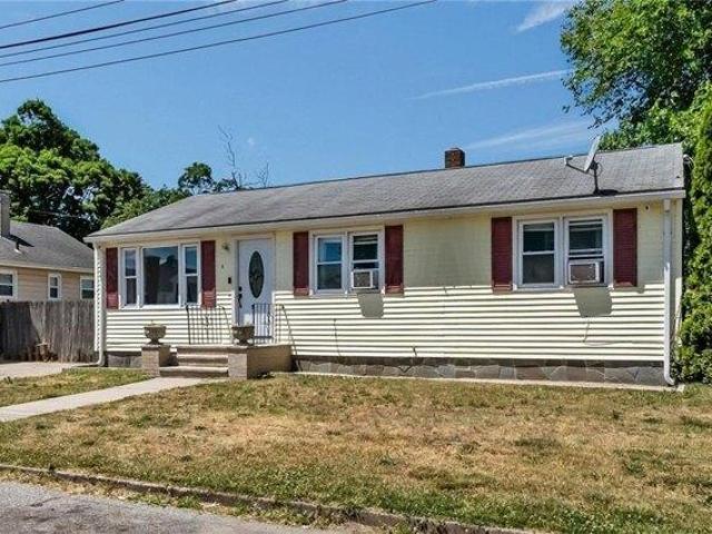 house with 3 bedroom, Cranston RI ES105155951