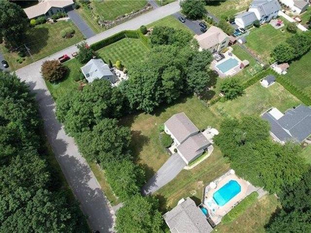 house with 3 bedroom, Cranston RI ES105192865