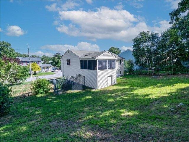 house with 3 bedroom, Cranston RI ES105123702