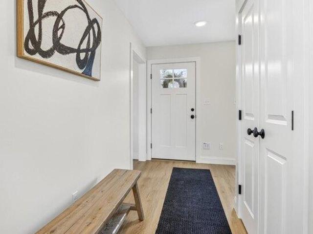 house with 3 bedroom, Cumberland ME DLS101747352