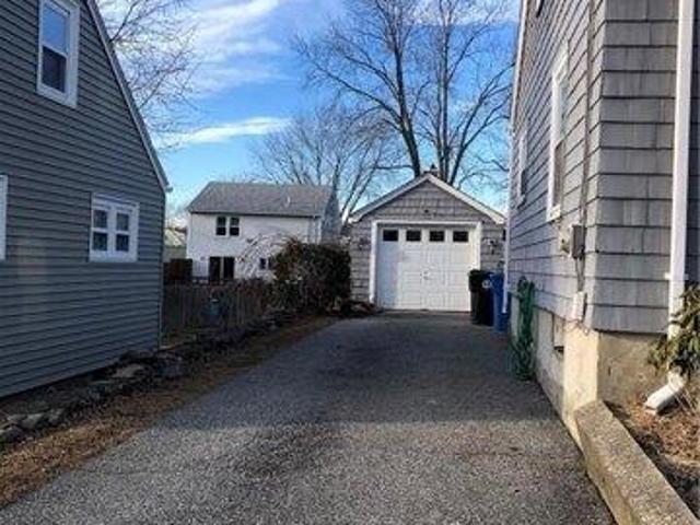 house with 3 bedroom, Cumberland RI DLS101662147