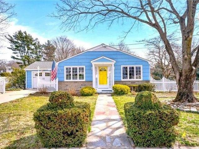 house with 3 bedroom, Cumberland RI DLS101856970