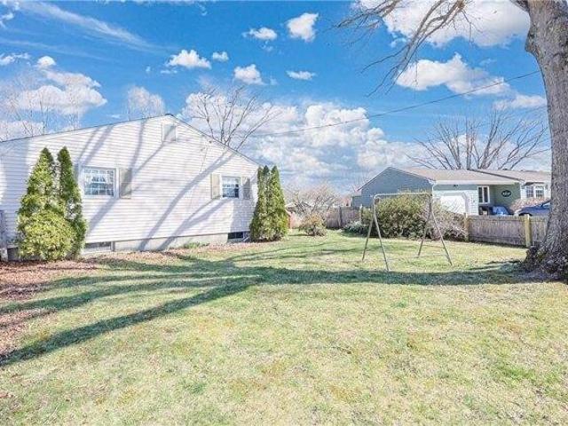 house with 3 bedroom, Cumberland RI DLS101857004