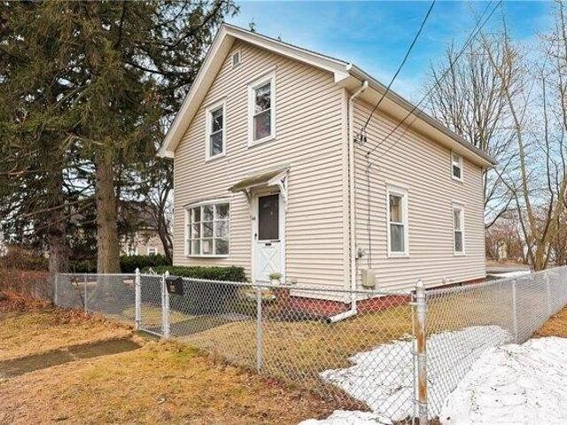 house with 3 bedroom, Cumberland RI DLS101934752