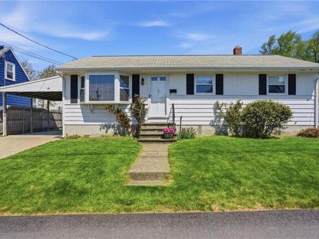 house with 3 bedroom, Cumberland RI DLS102257132