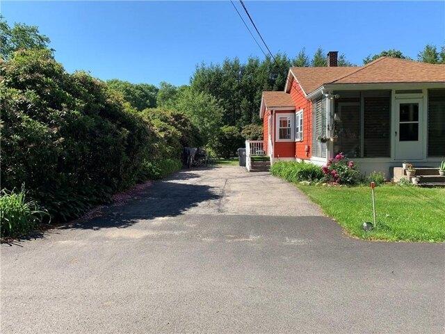 house with 3 bedroom, Cumberland RI DS104113623