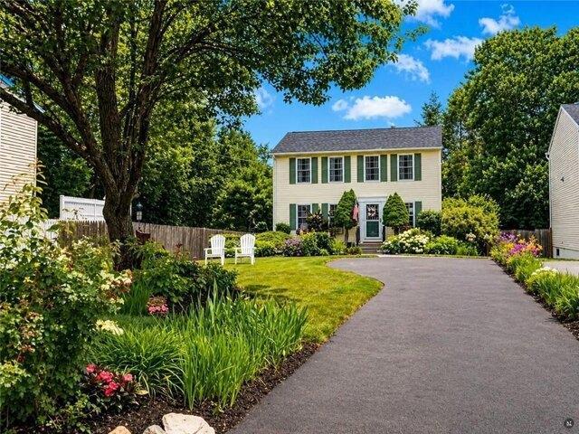 house with 3 bedroom, Cumberland RI DS102063021