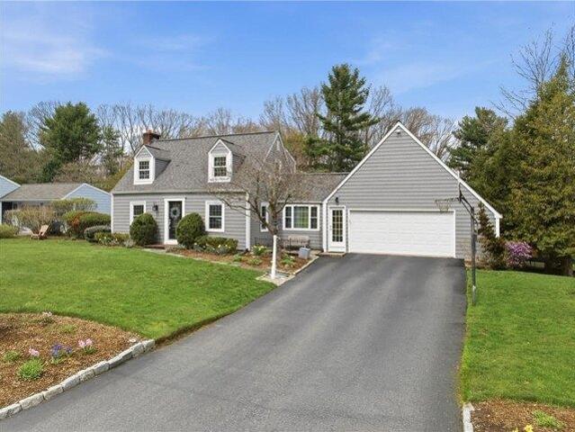 house with 3 bedroom, Cumberland RI DS102157871