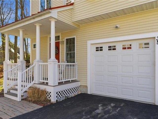 house with 3 bedroom, Cumberland RI DS102775659