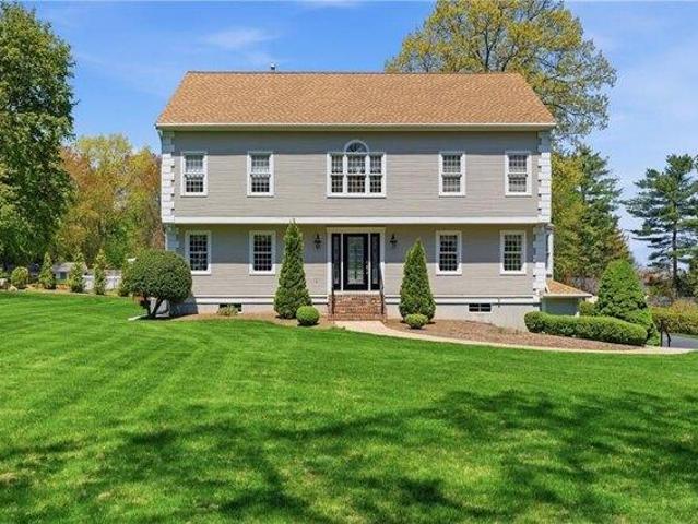 house with 3 bedroom, Cumberland RI DS102860861
