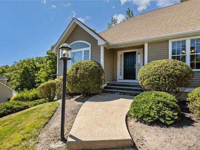 house with 3 bedroom, Cumberland RI DS103431465