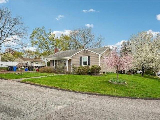 house with 3 bedroom, Cumberland RI DS103495130