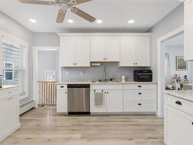 house with 3 bedroom, Cumberland RI ES104264451