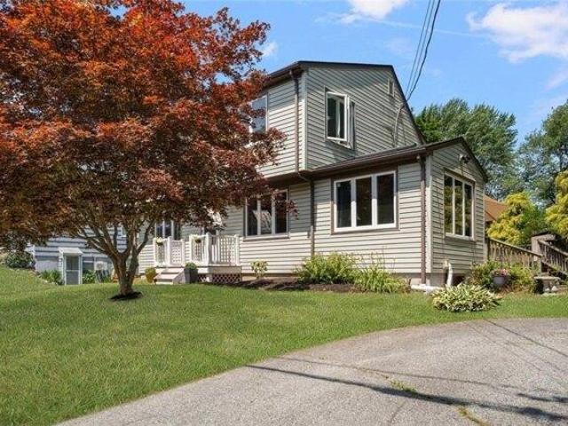 house with 3 bedroom, Cumberland RI ES104444556