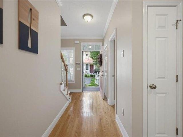 house with 3 bedroom, Cumberland RI ES104444875