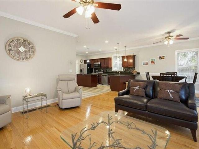 house with 3 bedroom, Cumberland RI ES105142798