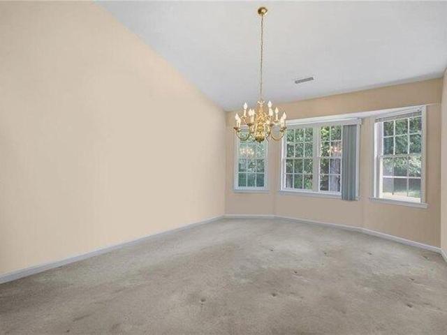 house with 3 bedroom, Cumberland RI ES105159143