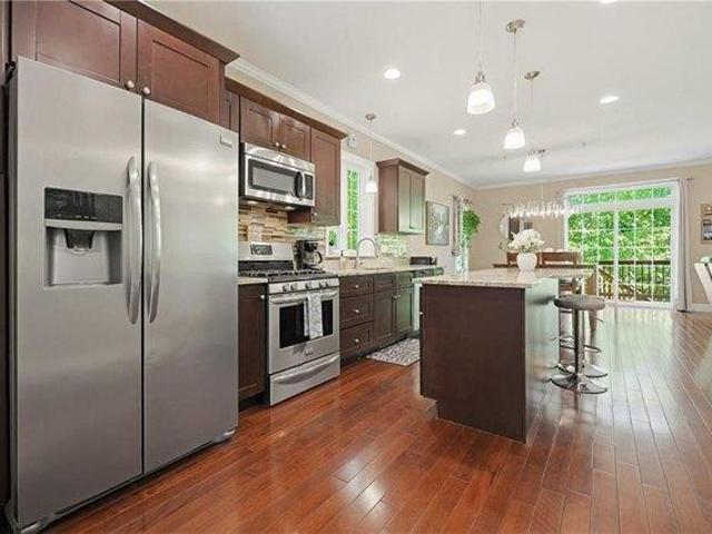 house with 3 bedroom, Cumberland RI ES103494106