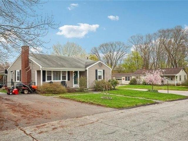 house with 3 bedroom, Cumberland RI ES103495130