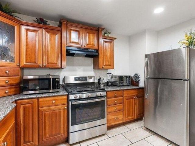 house with 3 bedroom, Cumberland RI ES103663830