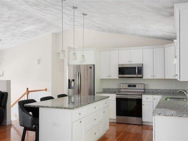 house with 3 bedroom, Cumberland RI ES103887378