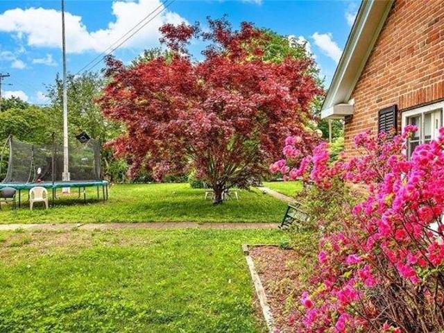 house with 3 bedroom, Cumberland RI ES103970278