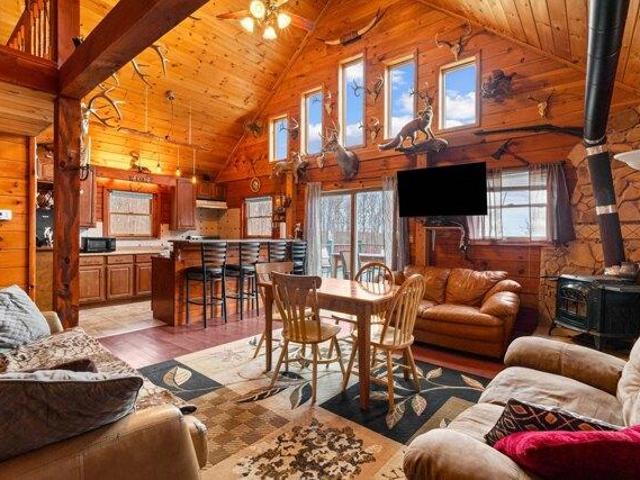 house with 3 bedroom, Curwensville PA DLS93452277