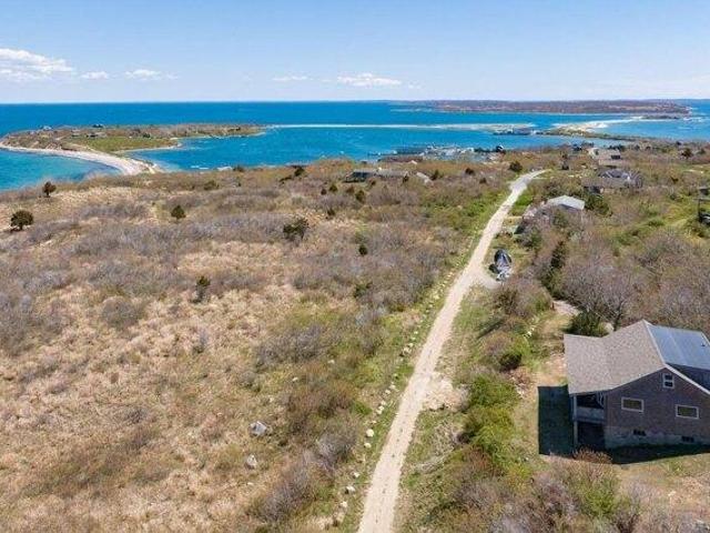 house with 3 bedroom, Cuttyhunk MA DLS102860919