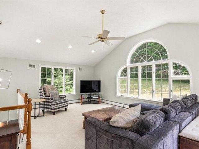house with 3 bedroom, Danvers MA DS104115598