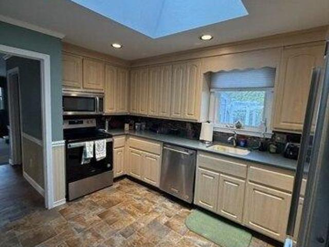 house with 3 bedroom, Danvers MA DS102859644