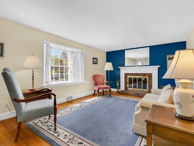 house with 3 bedroom, Danvers MA DS103069463