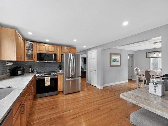 house with 3 bedroom, Danvers MA DS103224490
