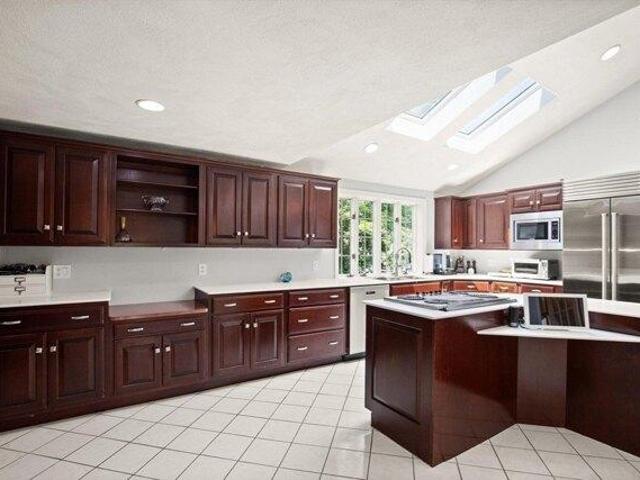 house with 3 bedroom, Danvers MA ES104115598